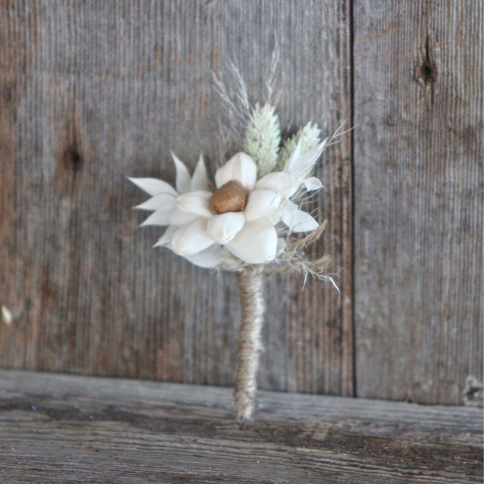 Rustic Daisy Sola Flower Boutonniere Pin On Boutonniere Ivory Tan